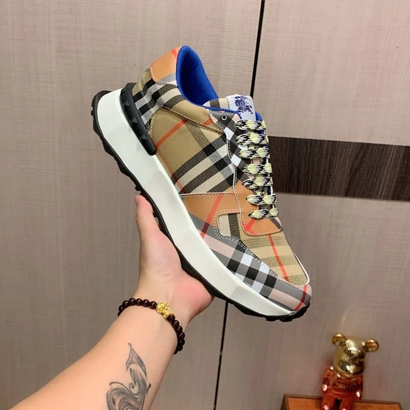 Top match Burberry Low Shoes