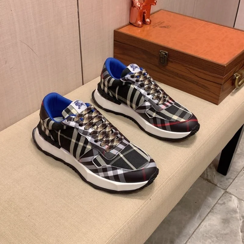 Bargain Burberry Low Shoes