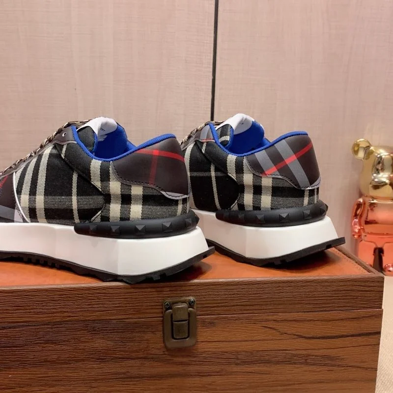Bargain Burberry Low Shoes