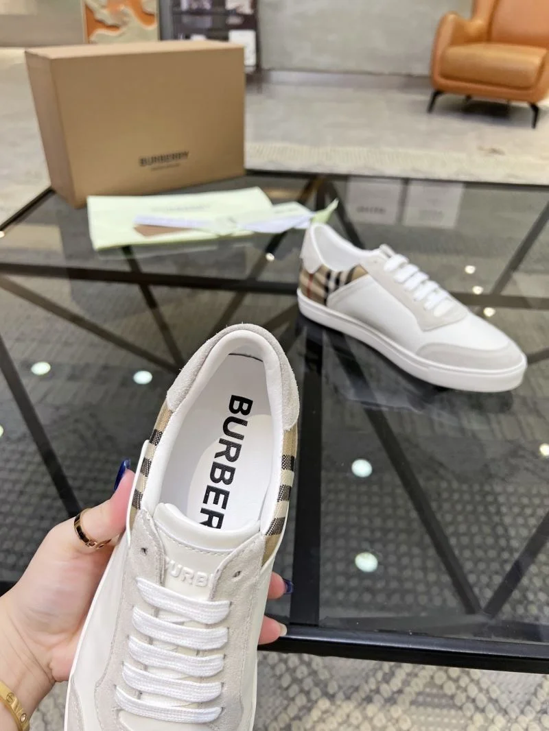 Original Burberry Low Shoes