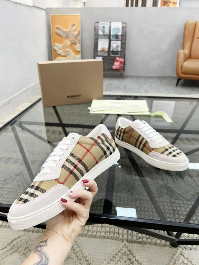 Exact replica Burberry Low Shoes