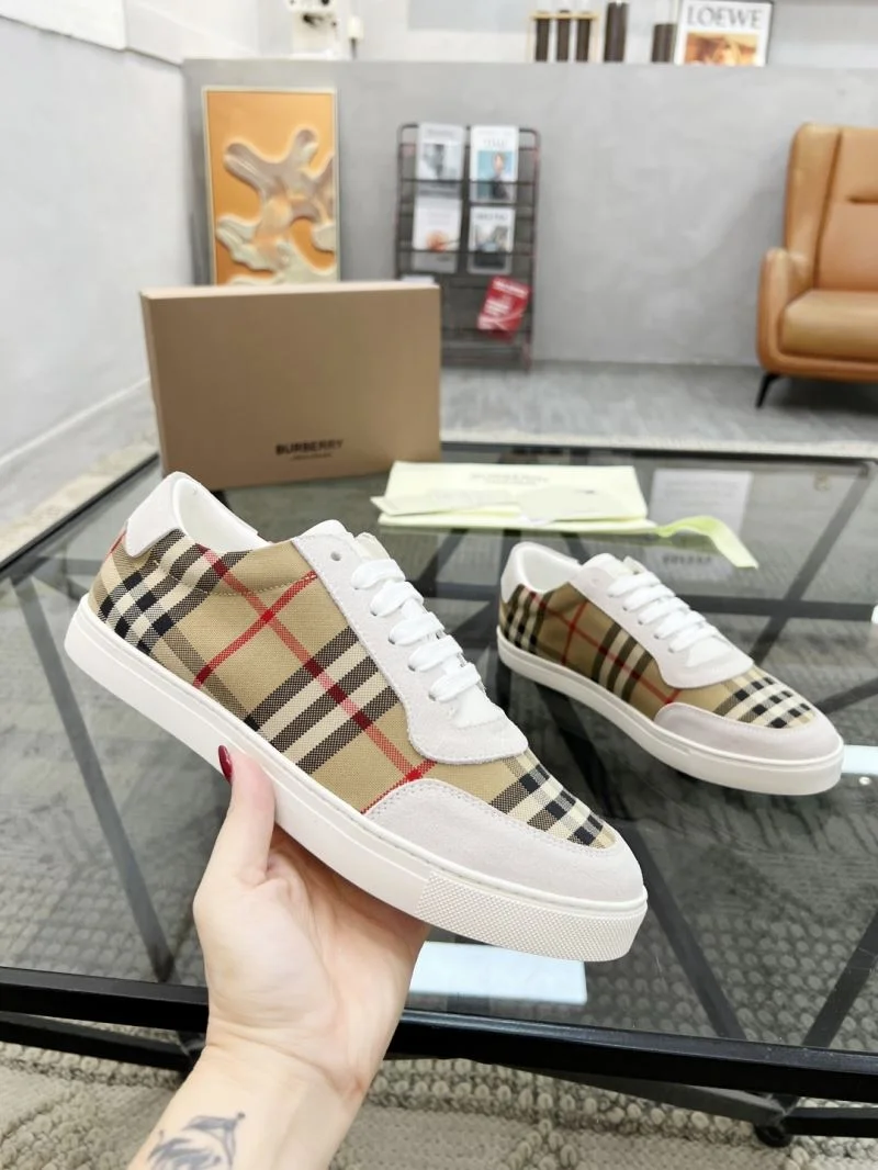Exact replica Burberry Low Shoes