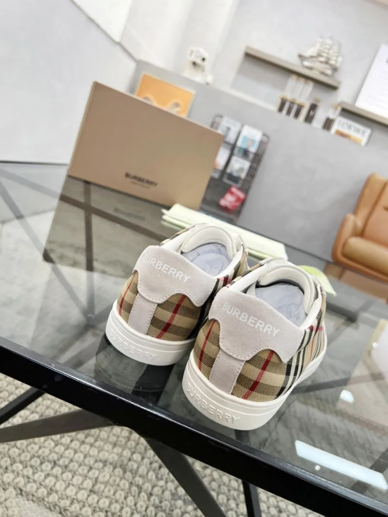 Exact replica Burberry Low Shoes
