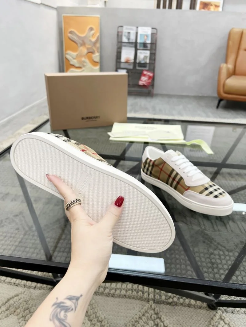 Exact replica Burberry Low Shoes
