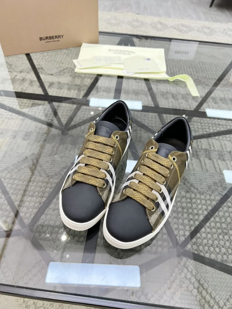 Official Burberry Low Shoes