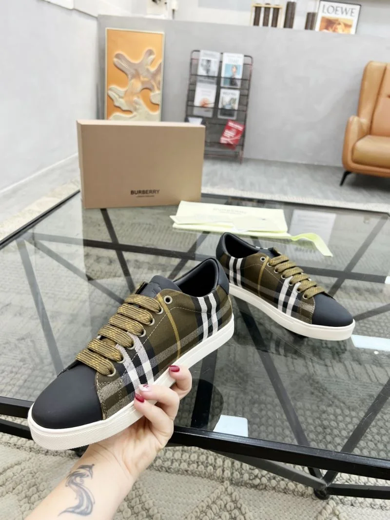 Official Burberry Low Shoes