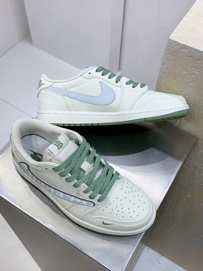 Economical Burberry Low Shoes