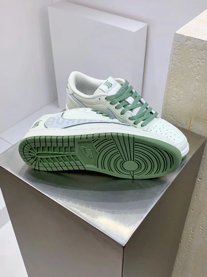 Economical Burberry Low Shoes
