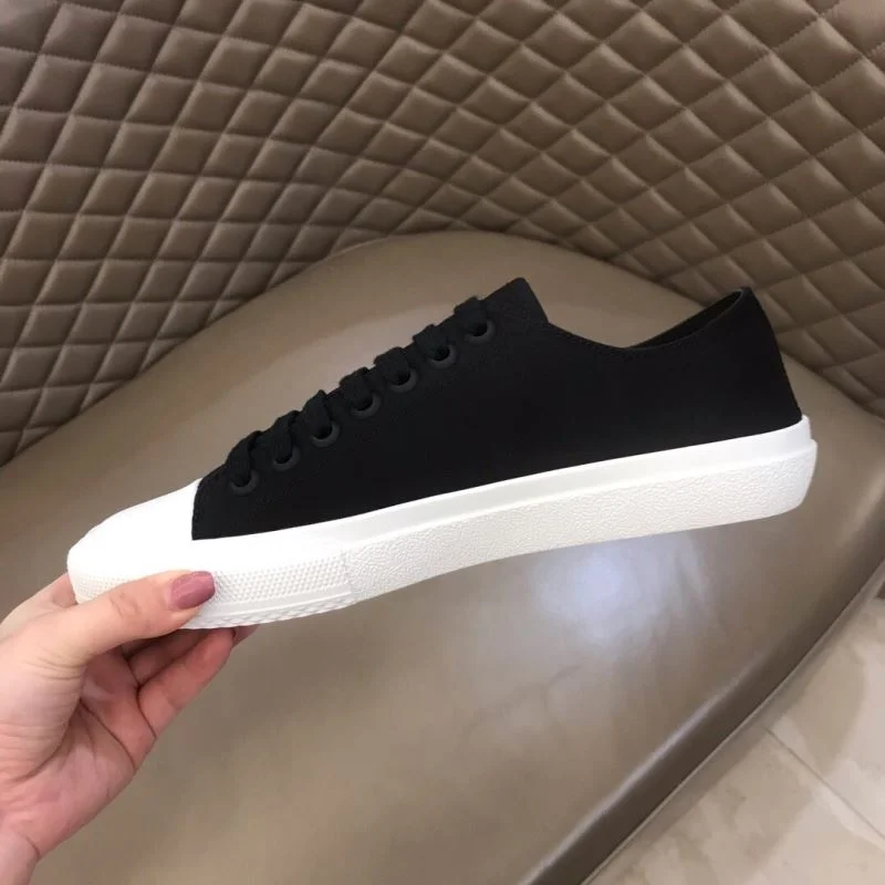 Authentic Burberry Low Shoes