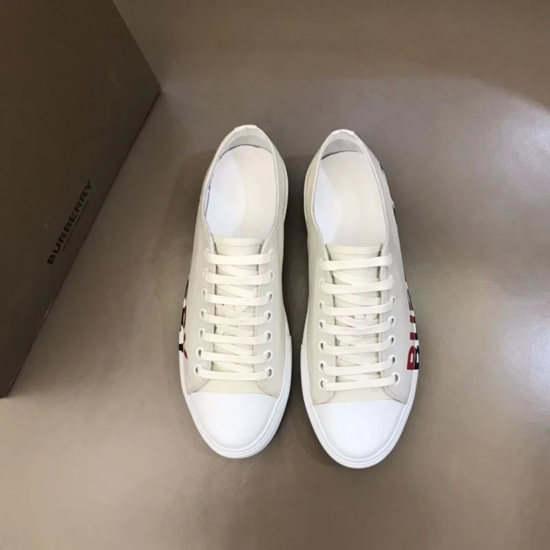 Burberry Low Shoes