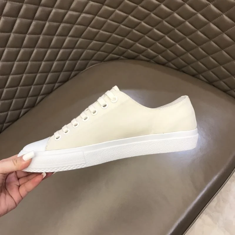 Discounted Burberry Low Shoes