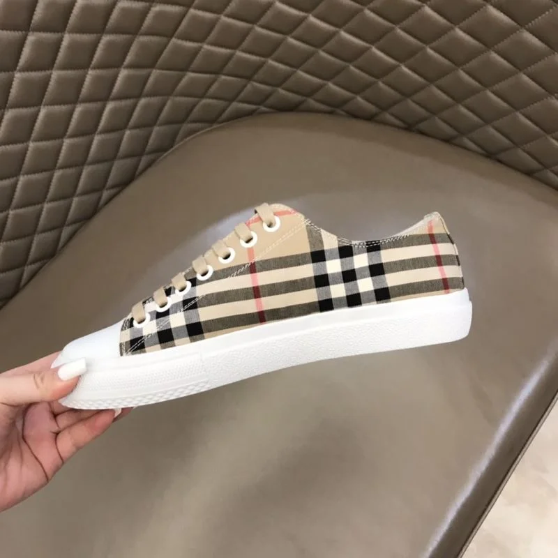 Precise copy Burberry Low Shoes
