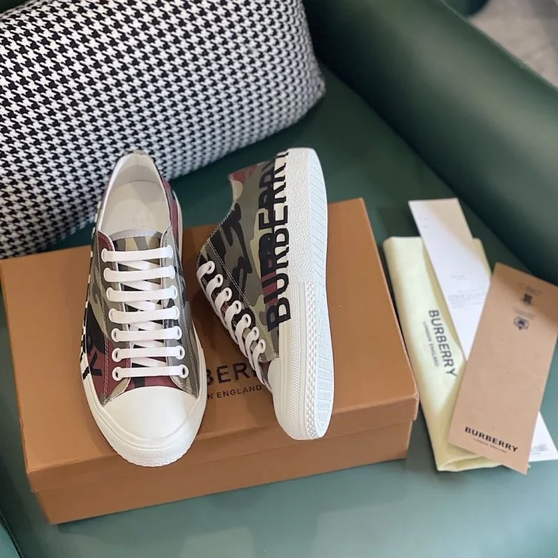 Exact replica Burberry Low Shoes