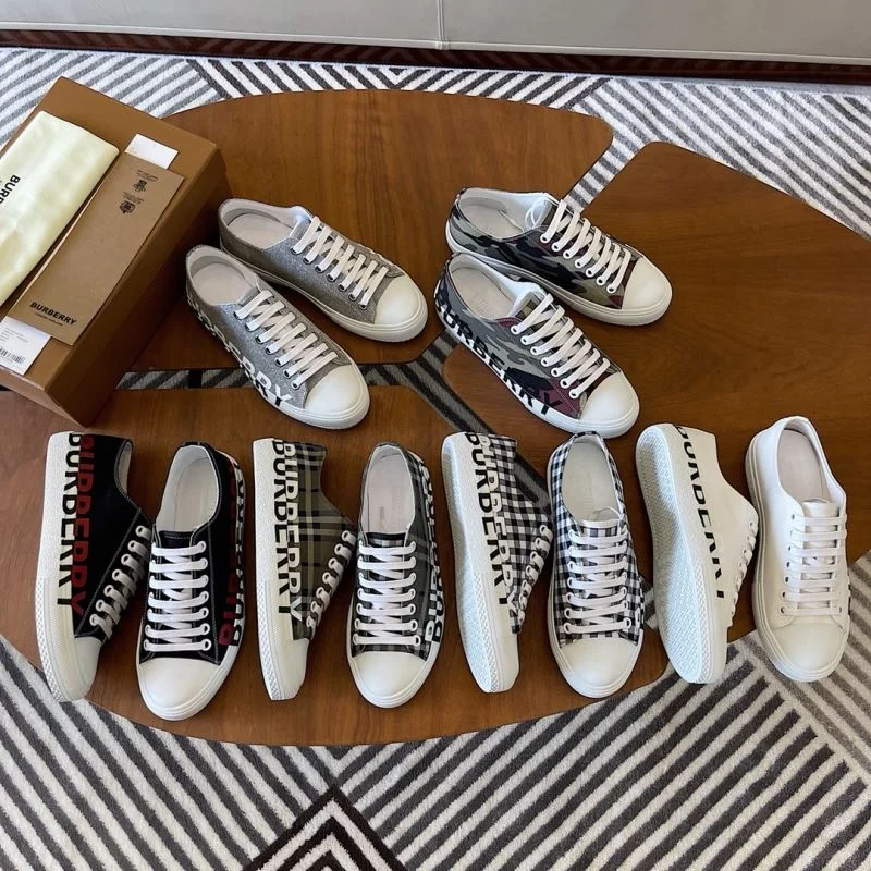 Exact replica Burberry Low Shoes