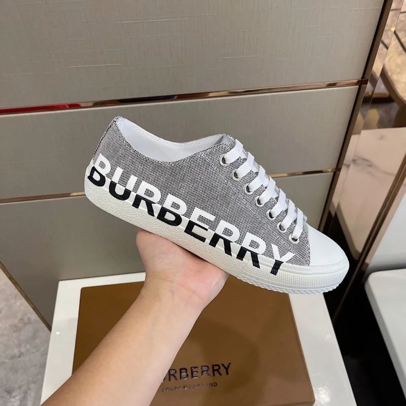 Economical Burberry Low Shoes