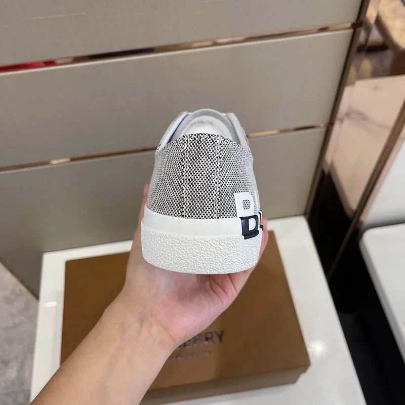 Economical Burberry Low Shoes