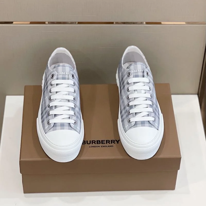 Burberry Low Shoes