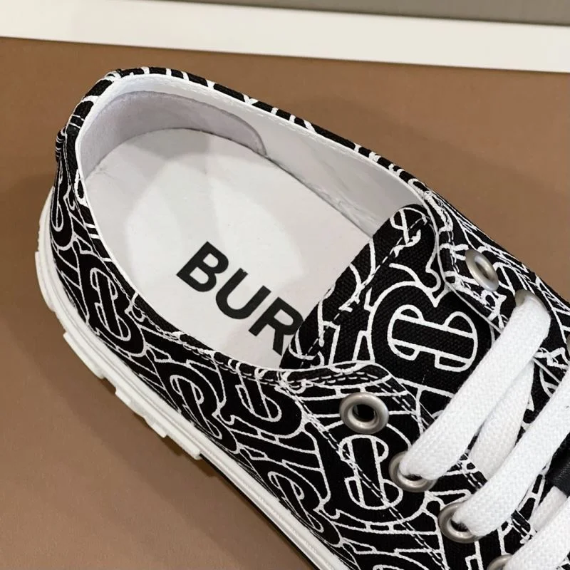 Top match Burberry Low Shoes