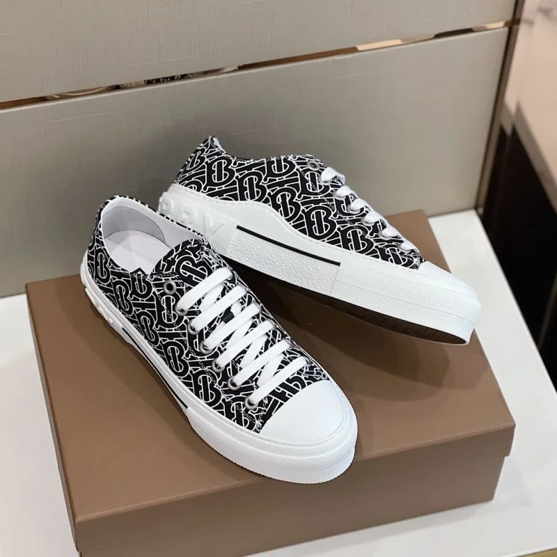 Top match Burberry Low Shoes