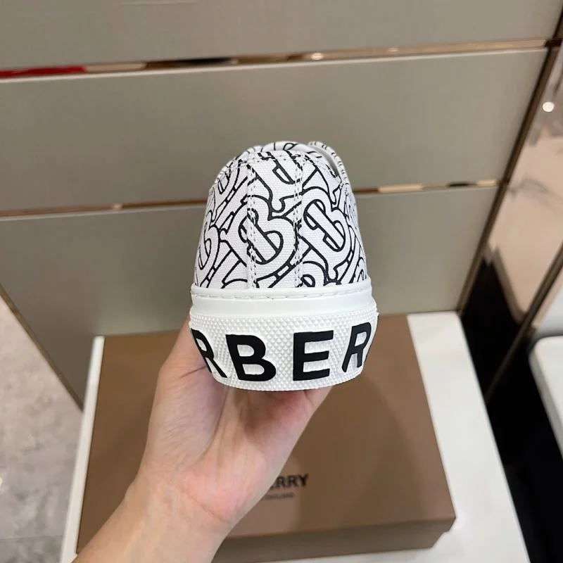 Value-priced Burberry Low Shoes