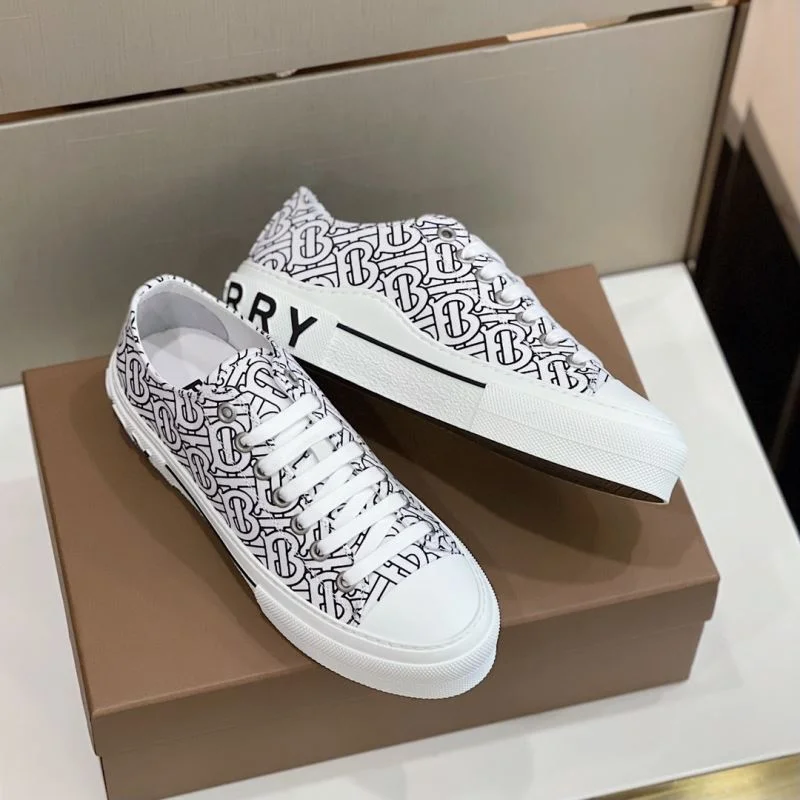 Value-priced Burberry Low Shoes
