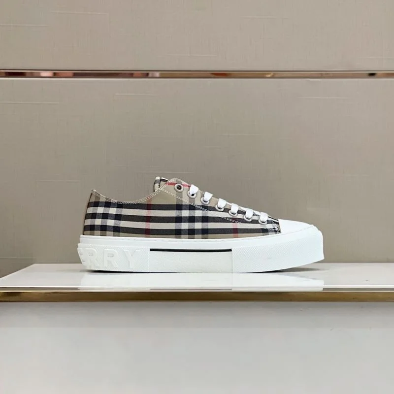 OEM Burberry Low Shoes