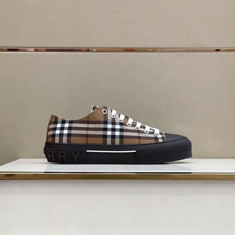 OEM Burberry Low Shoes