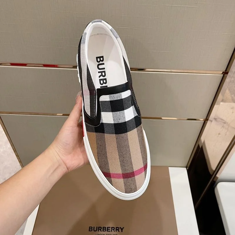 Official Burberry Low Shoes
