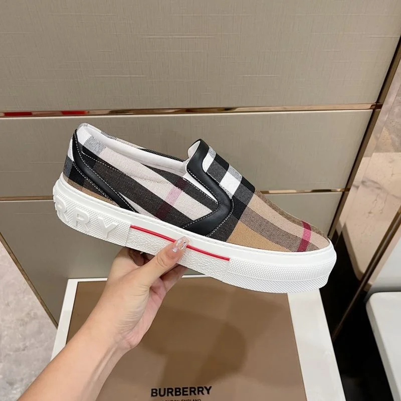 Official Burberry Low Shoes
