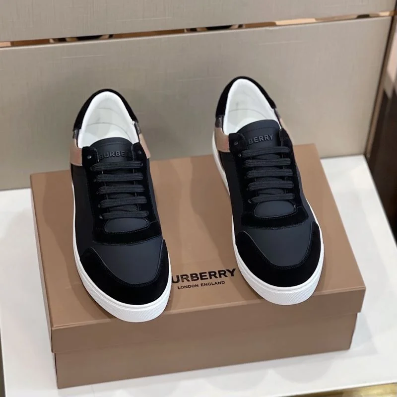 Burberry Low Shoes