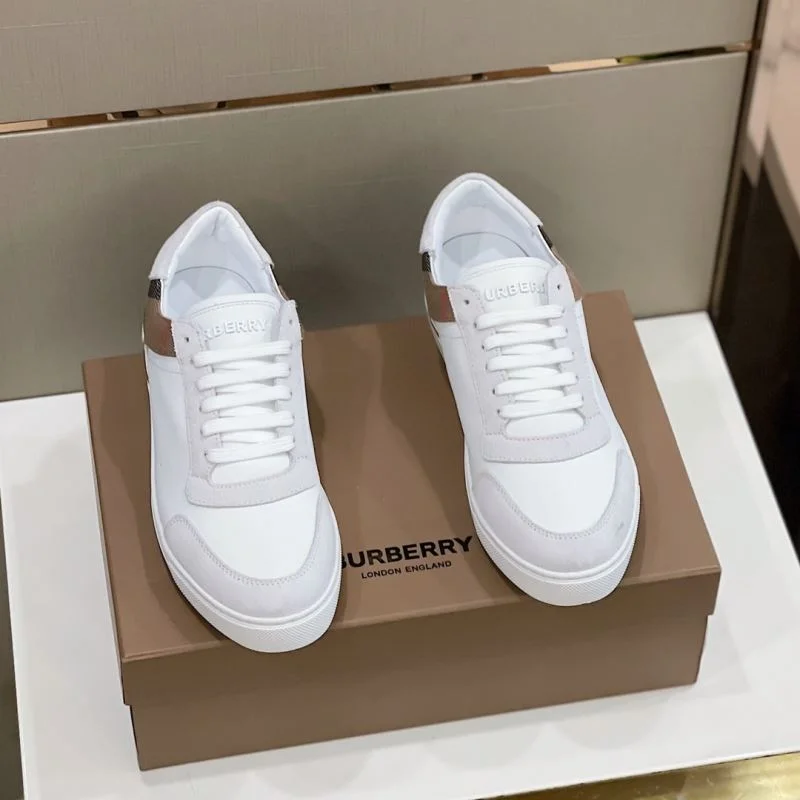 Burberry Low Shoes