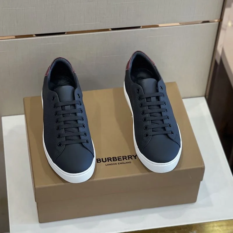 Burberry Low Shoes