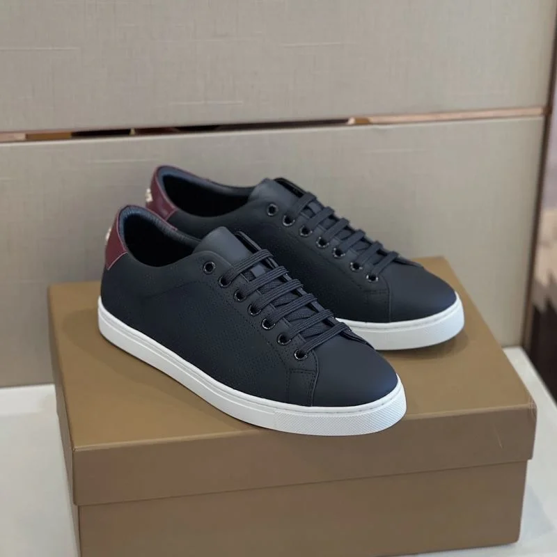 Original Burberry Low Shoes