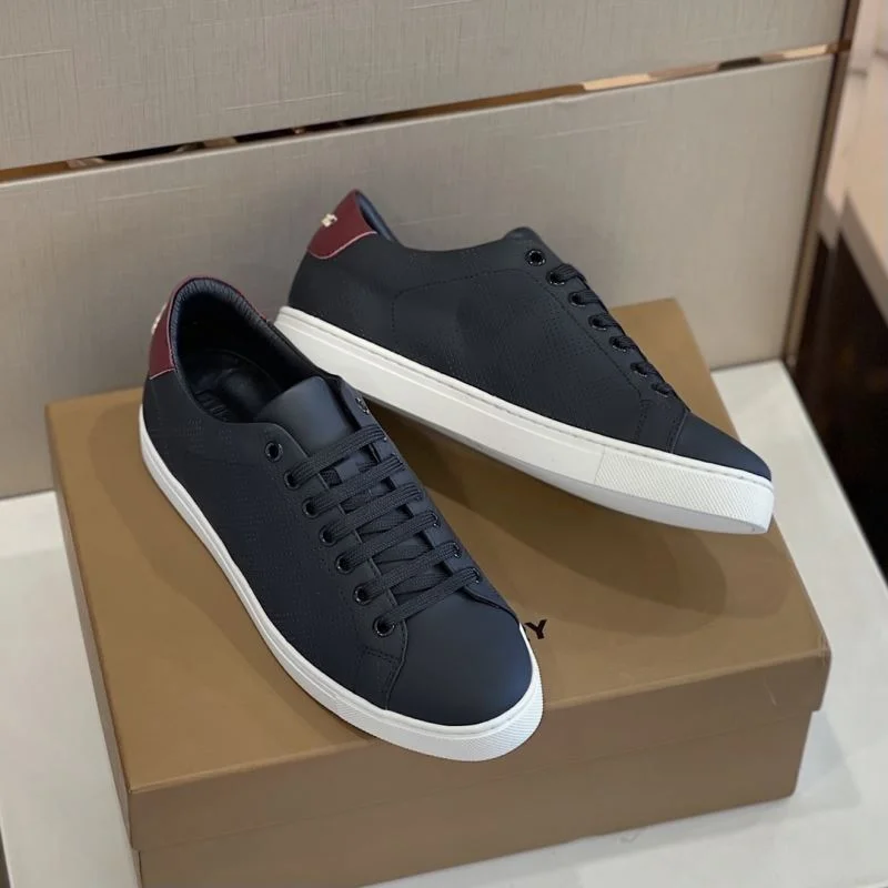 Original Burberry Low Shoes
