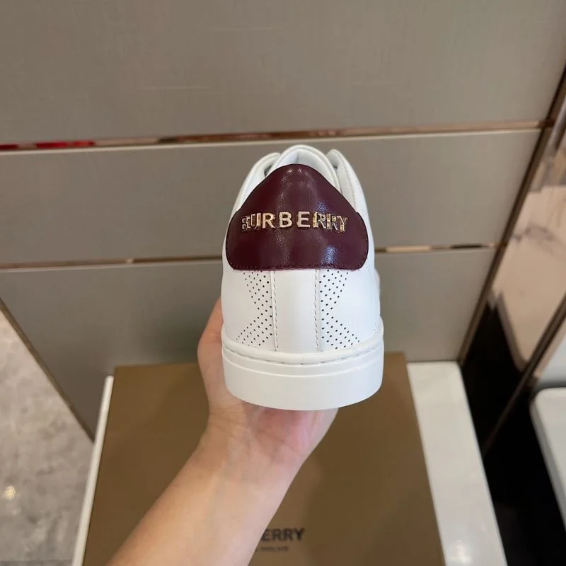 Low-cost Burberry Low Shoes