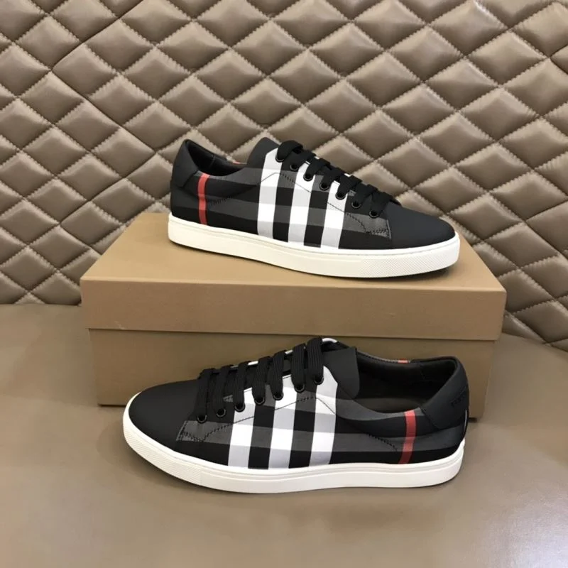 Burberry Low Shoes