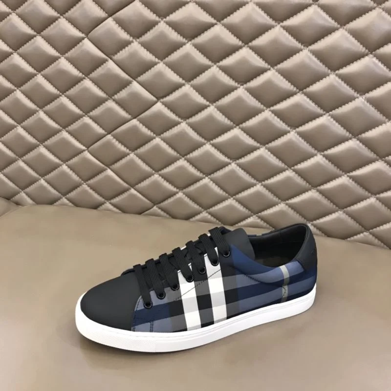 Exact replica Burberry Low Shoes