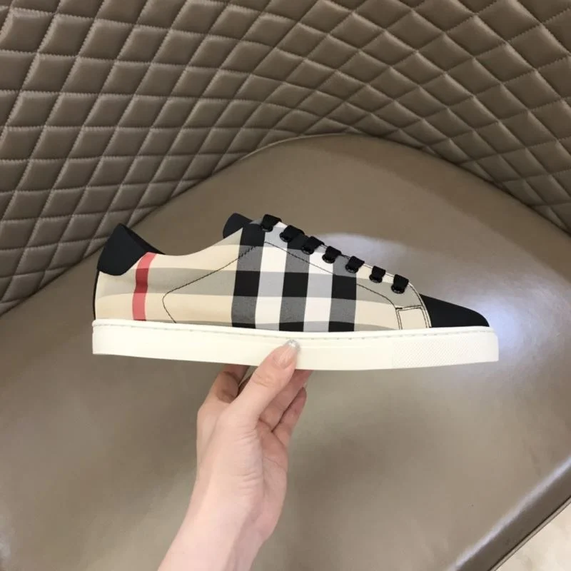 Precise copy Burberry Low Shoes