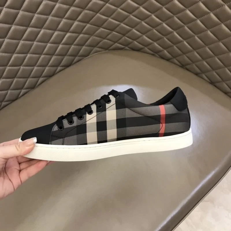 Top match Burberry Low Shoes