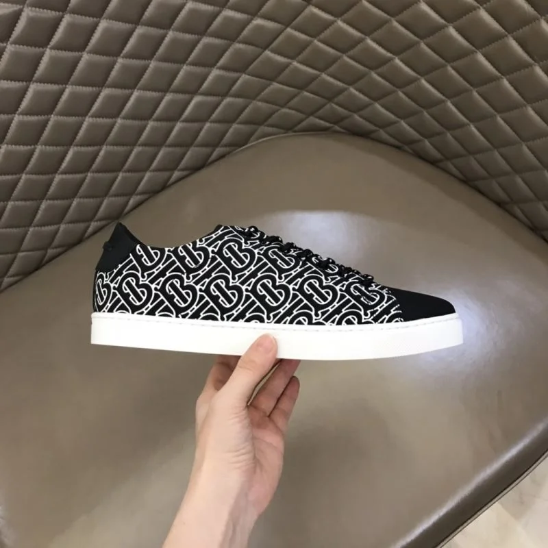 Real Burberry Low Shoes
