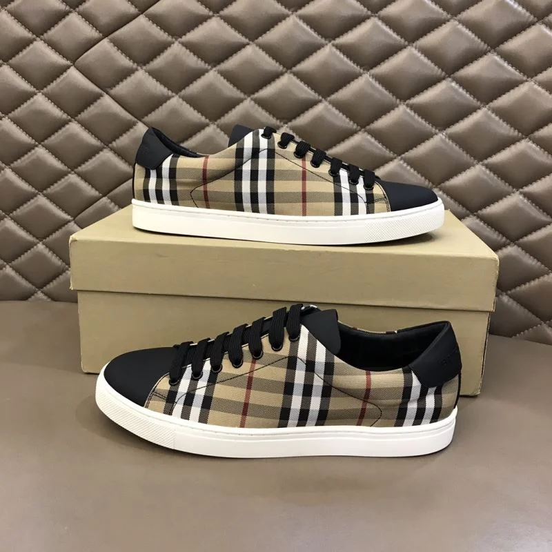 Burberry Low Shoes