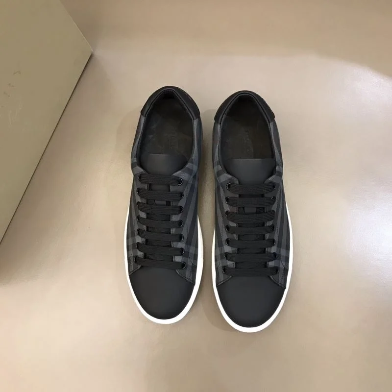 Burberry Low Shoes
