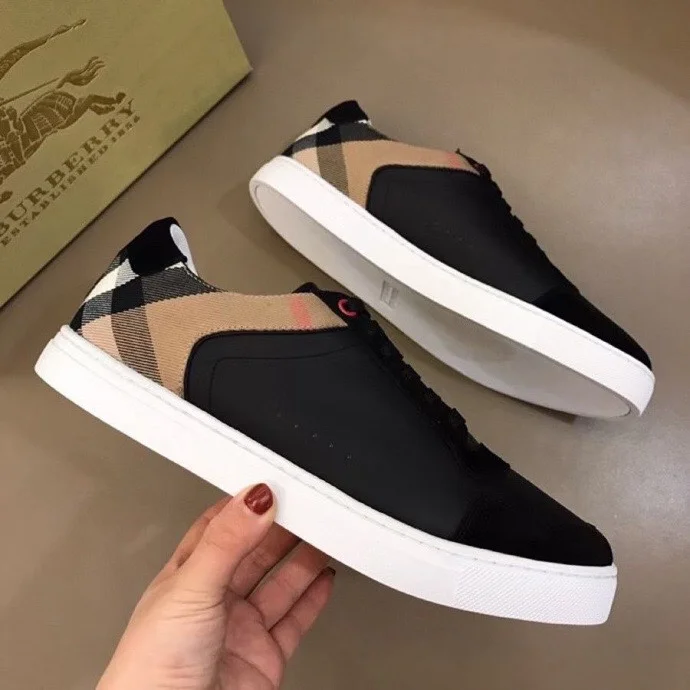 Discounted Burberry Low Shoes