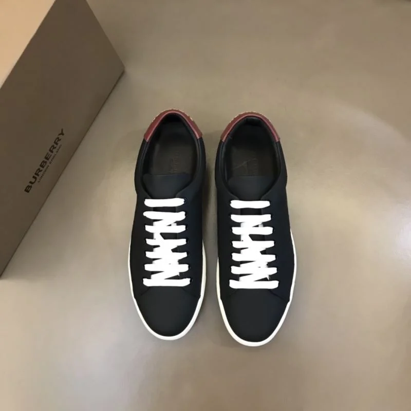 Burberry Low Shoes