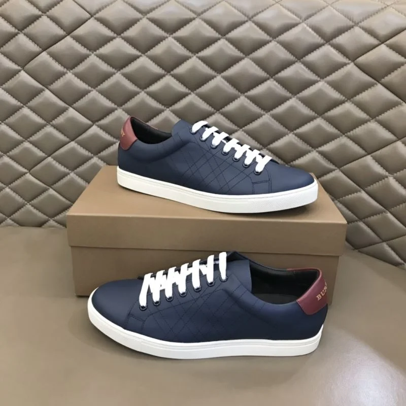 Inexpensive Burberry Low Shoes