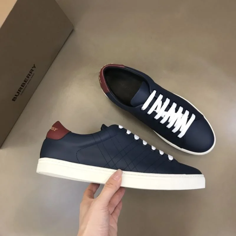 Inexpensive Burberry Low Shoes