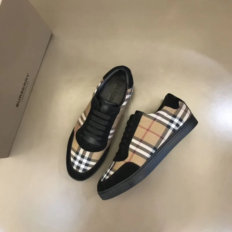 Burberry Low Shoes