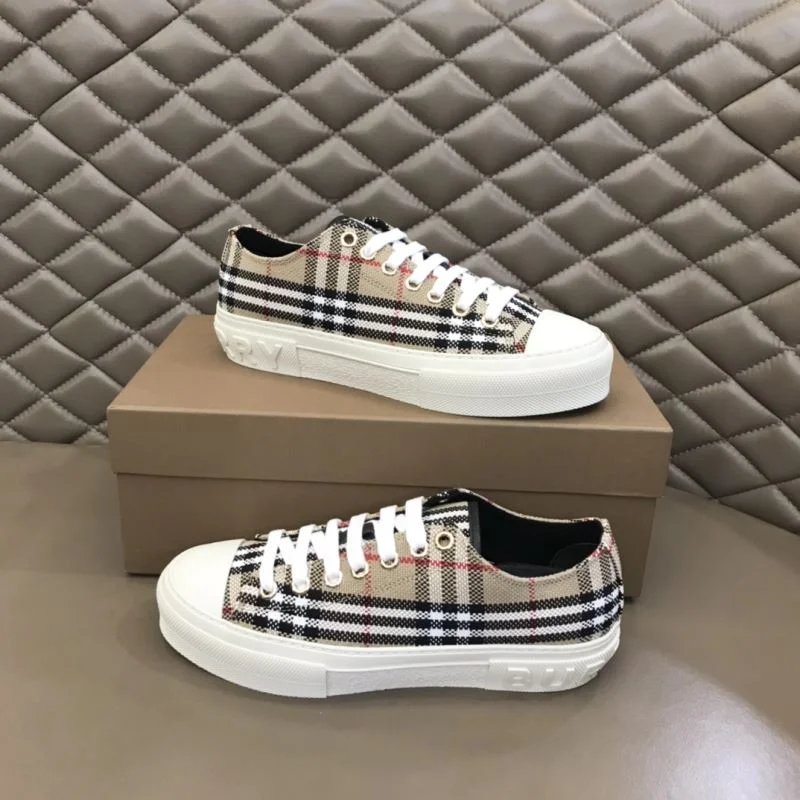 High fidelity Burberry Low Shoes