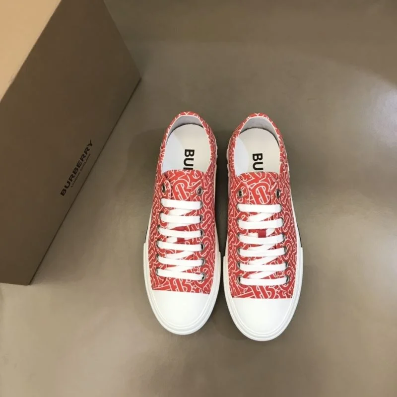 Burberry Low Shoes