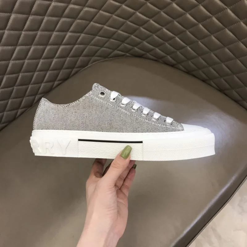 Economical Burberry Low Shoes